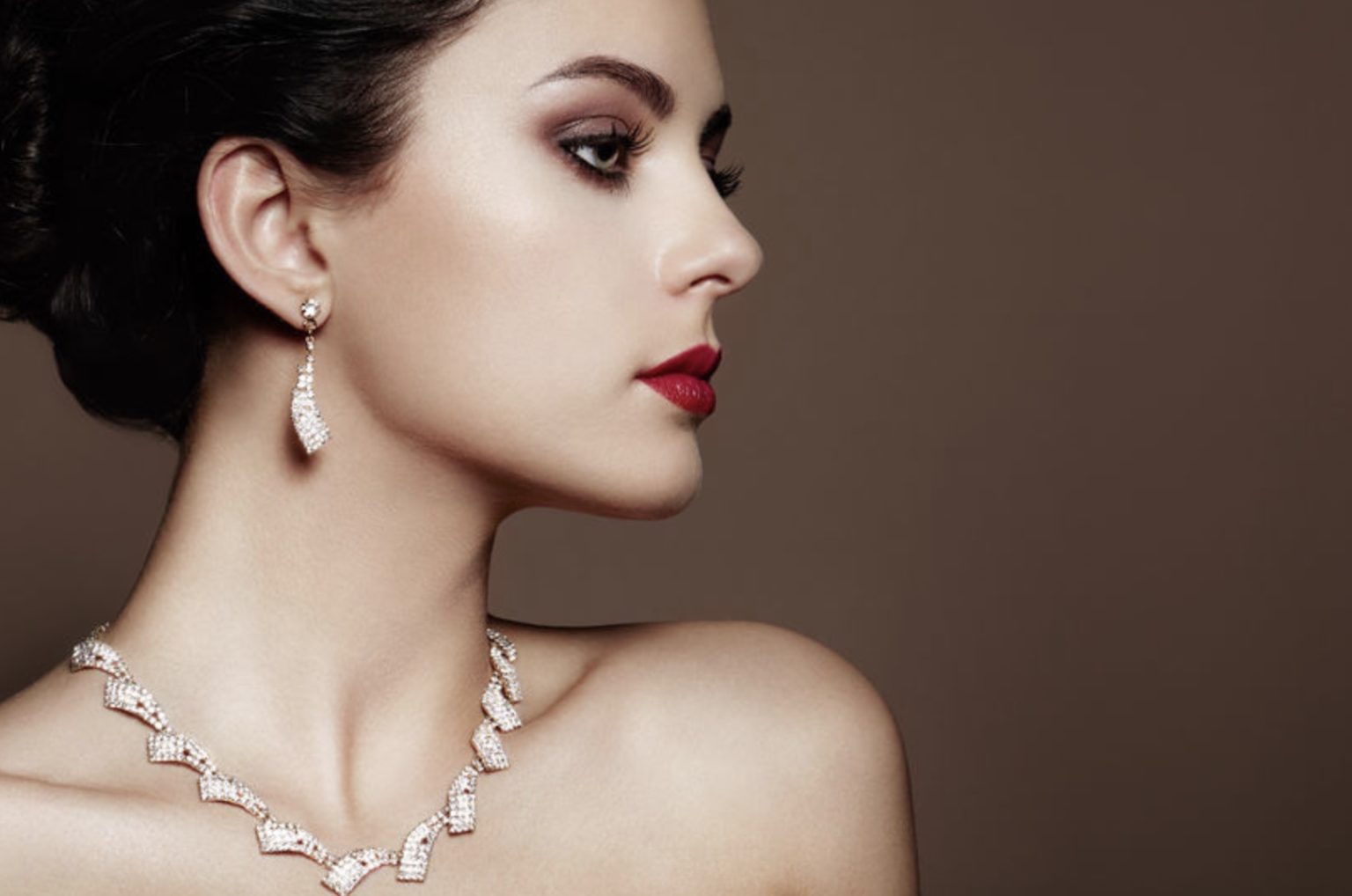 Comment bien porter son collier